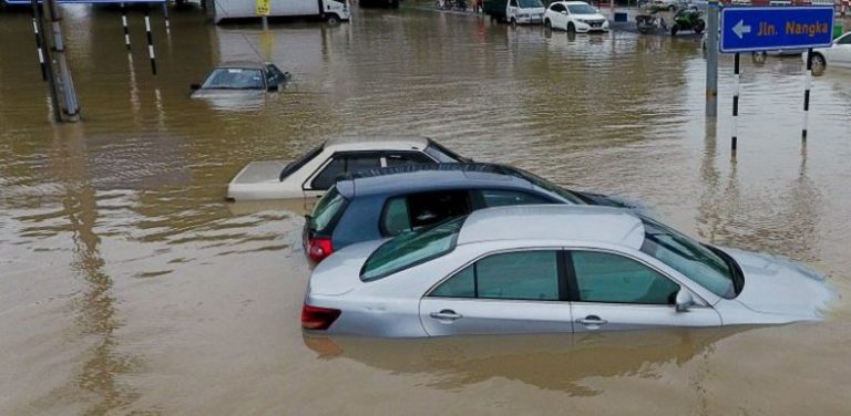 Up to RM50,000 to repair flood-damaged car - Renew Motor Takaful